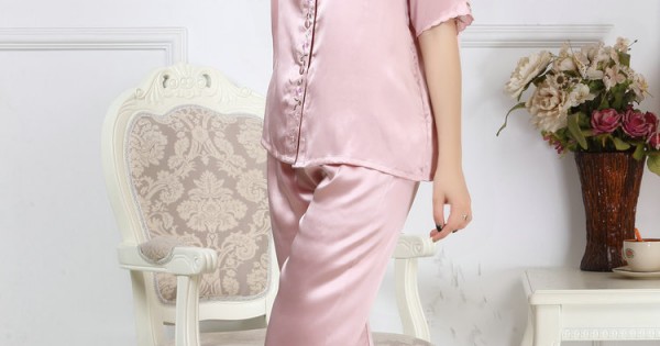 Summer Sexy Pink Silk Pajamas Set for Women