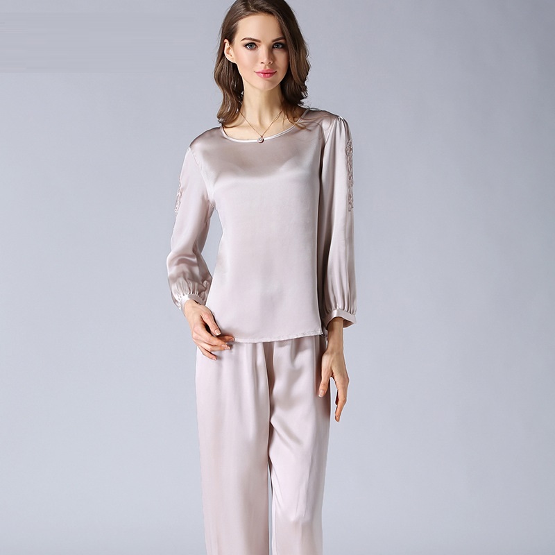 Long Sleeves Pink Silk Pajamas Set for Women